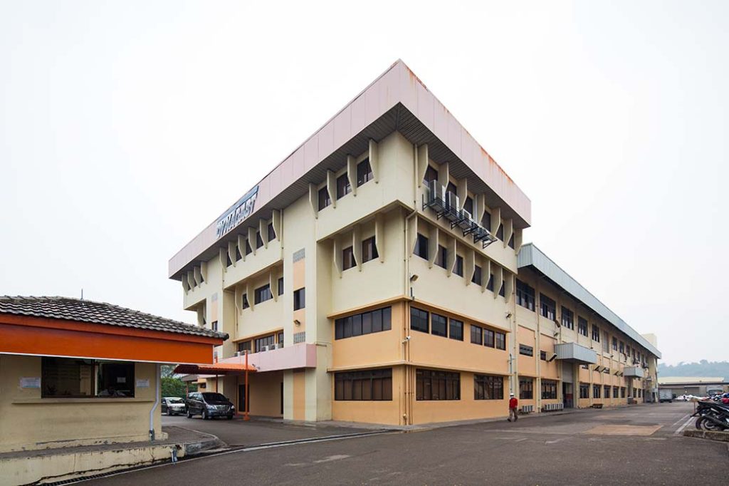 Detached Two-Storey with Mezzanine Floor – BATAMINDO